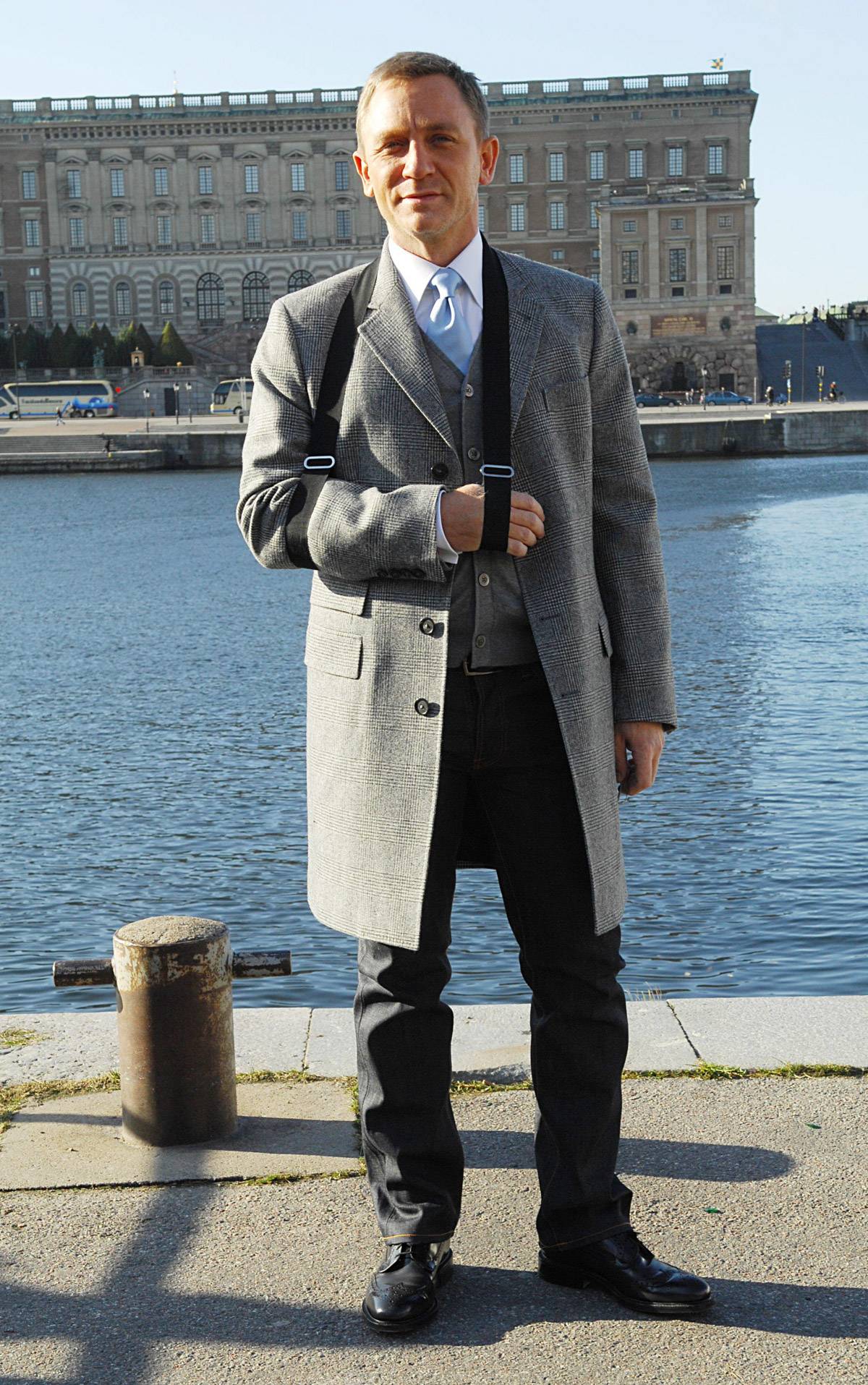 How To Get Daniel Craig's Style; The Last James Bond