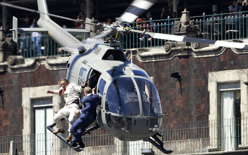 Behind The Scenes Of The Massive Action Sequences Of 'Spectre'