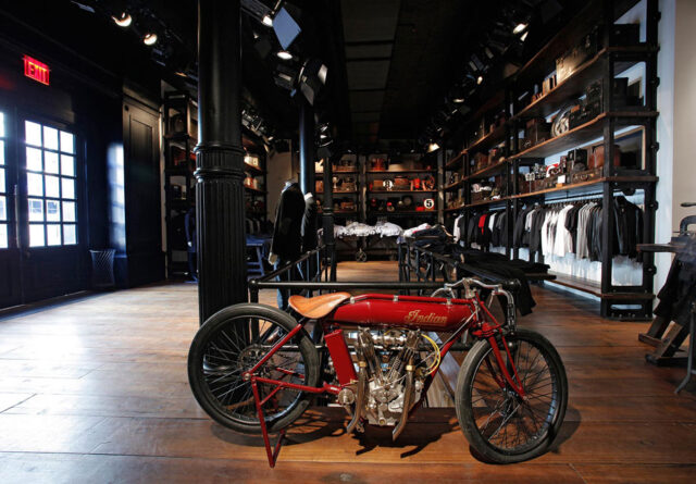 15+ Masculine & Stylish Garages: Man Cave Ideas