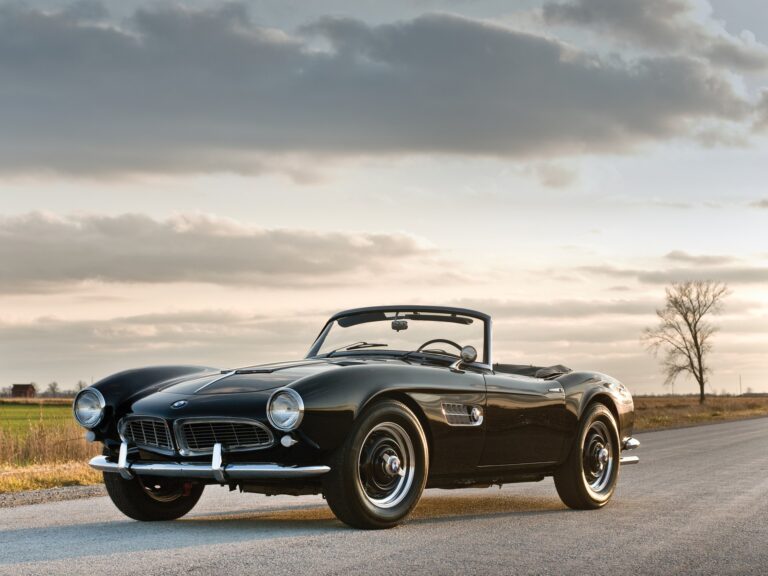10 Vintage Roadsters That Define Beautiful Motoring