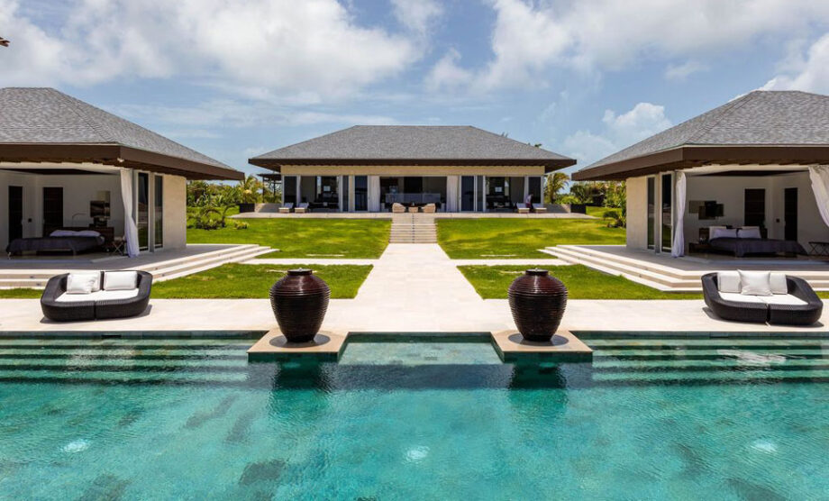 14 Spectacular Waterfront Homes Of The Bahamas