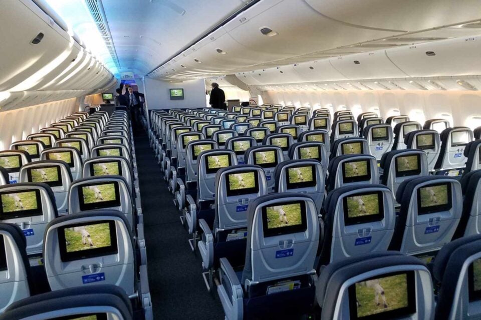 Why I Prefer Flying Economy To Business Class