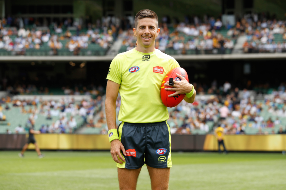 Police Probe AFL Umpire's Alleged Role in Brownlow Betting Scandal - DMARGE
