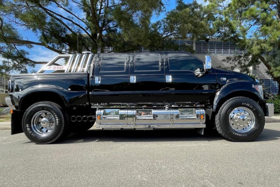 $400,000 Ford F-650 Is Our Biggest Ute