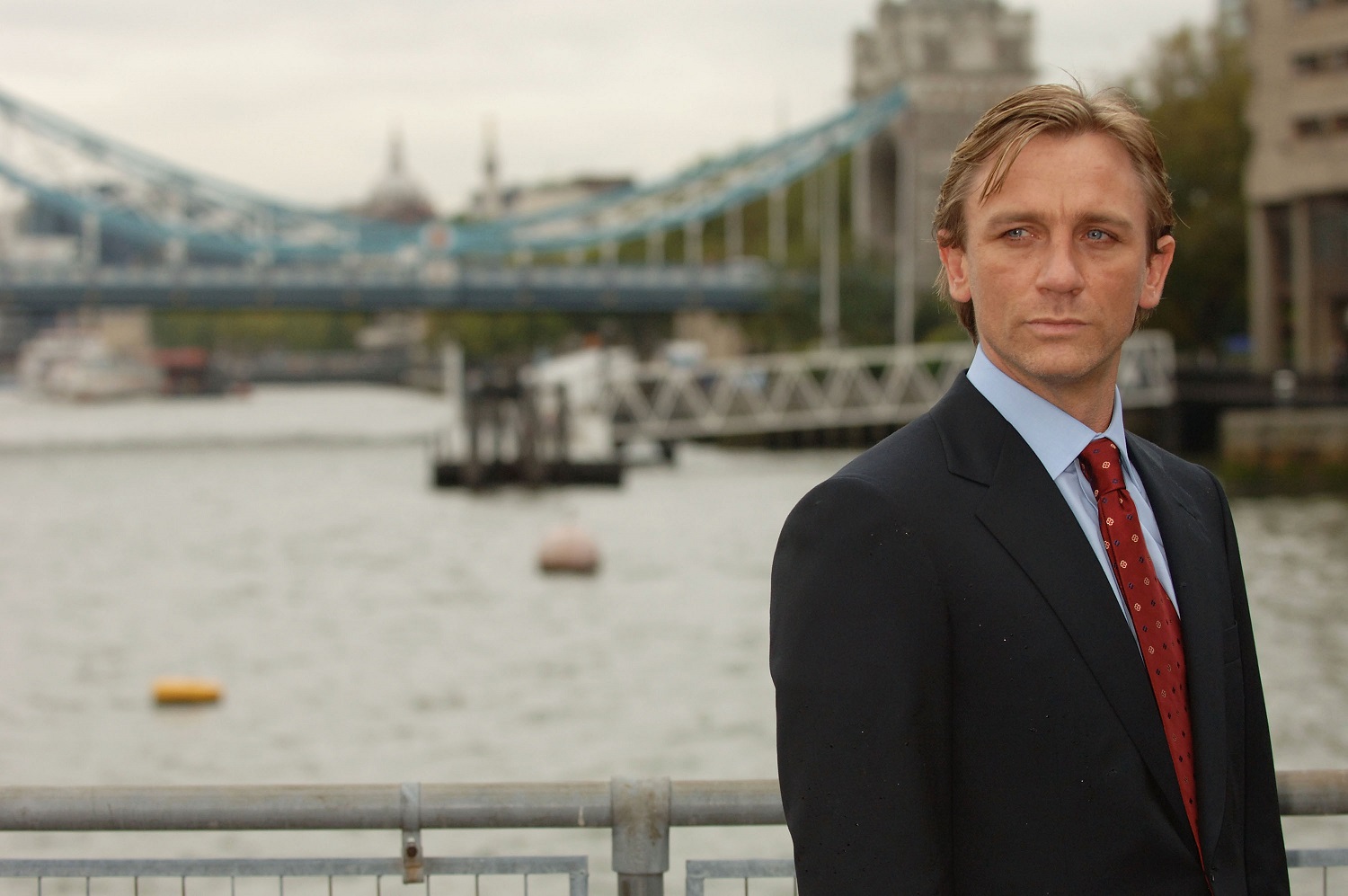 How ‘Blond Bond’ Daniel Craig Went Above & Beyond To Prove His Worth As ...