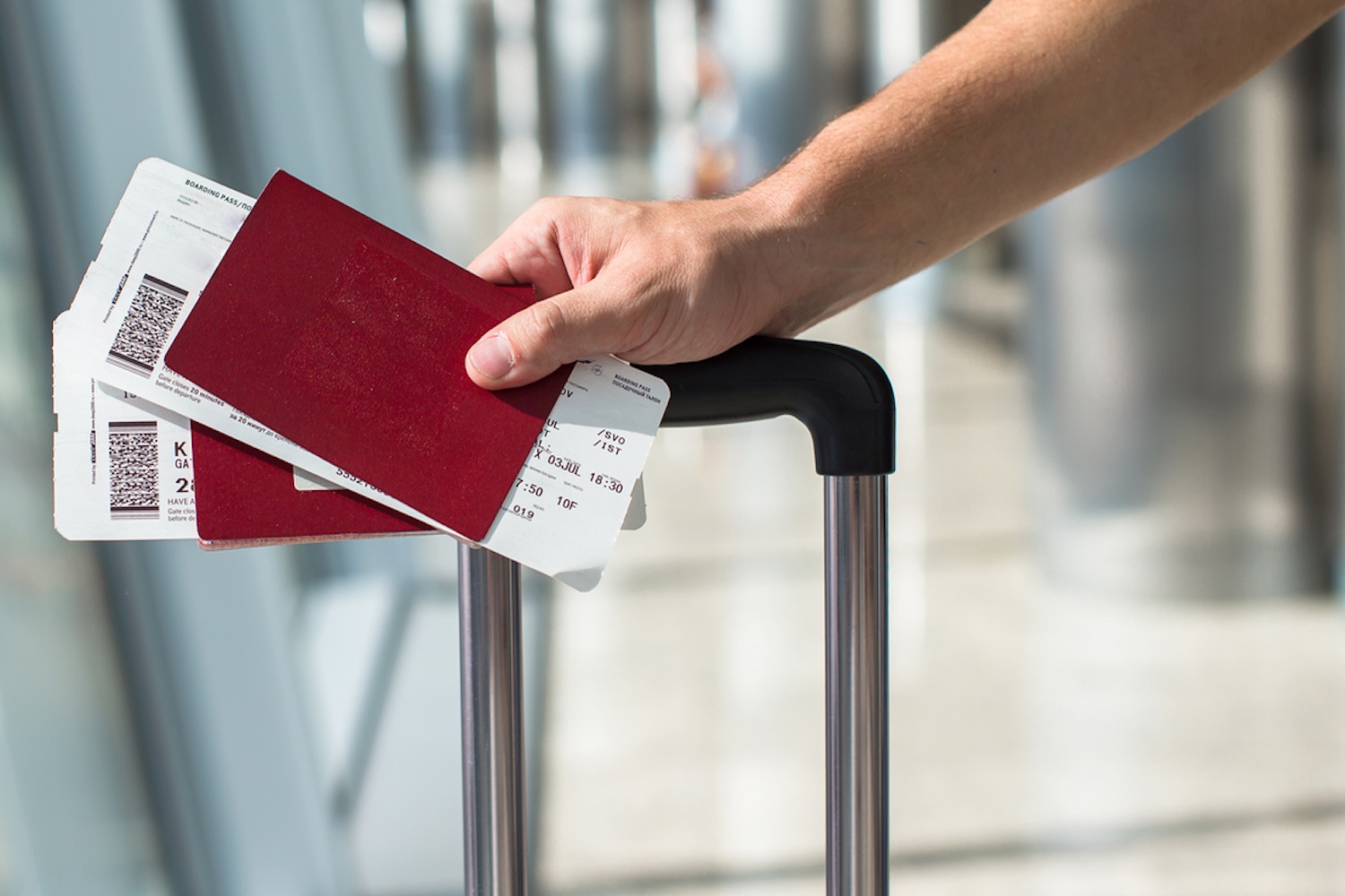 Best Boarding Pass Perks: Free Lounge Access, Ski Passes, and City ...