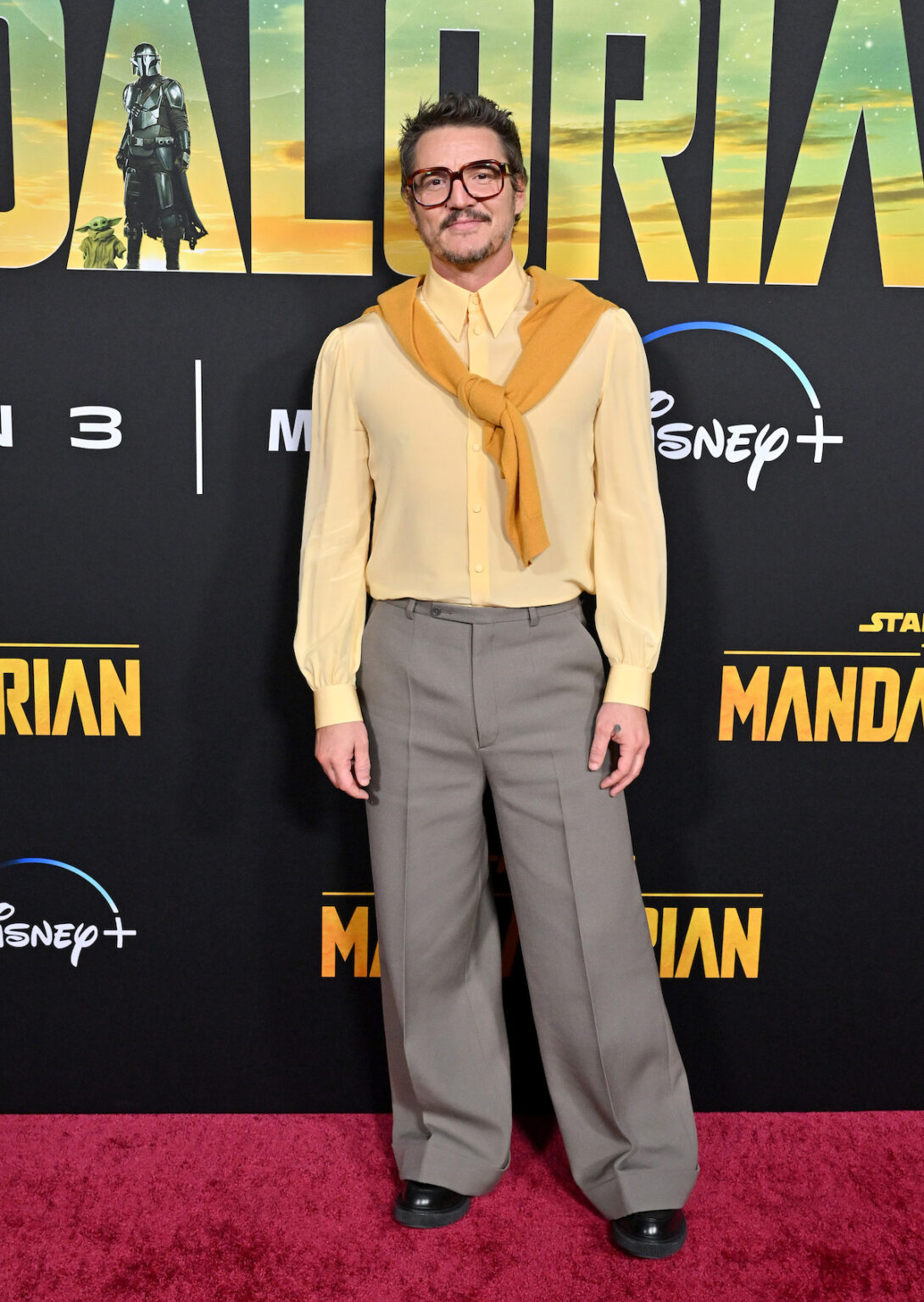 Pedro Pascal Angers Fashionistas With Oscars Tuxedo Fail - DMARGE