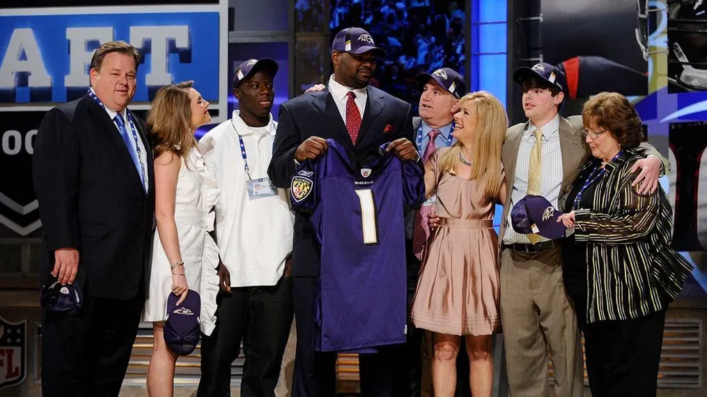 Michael Oher: "The Blind Side" NFL Star Claims Adopted Family Exploited ...