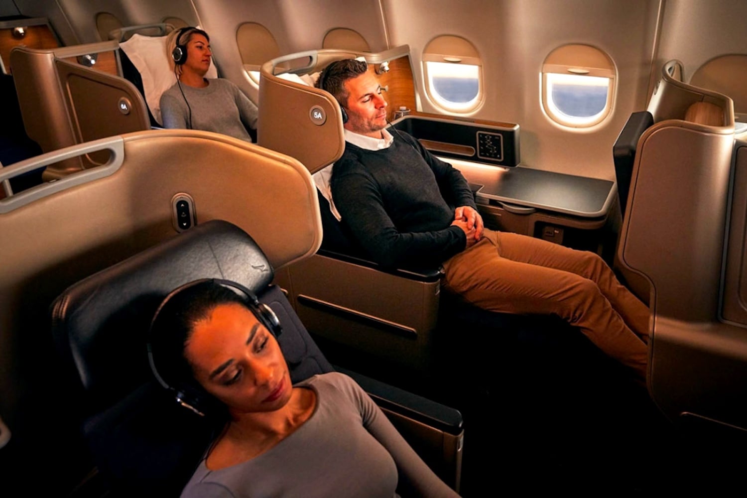 Qantas Unveil Lie-Flat Business Class Beds On Bali Routes As Virgin ...