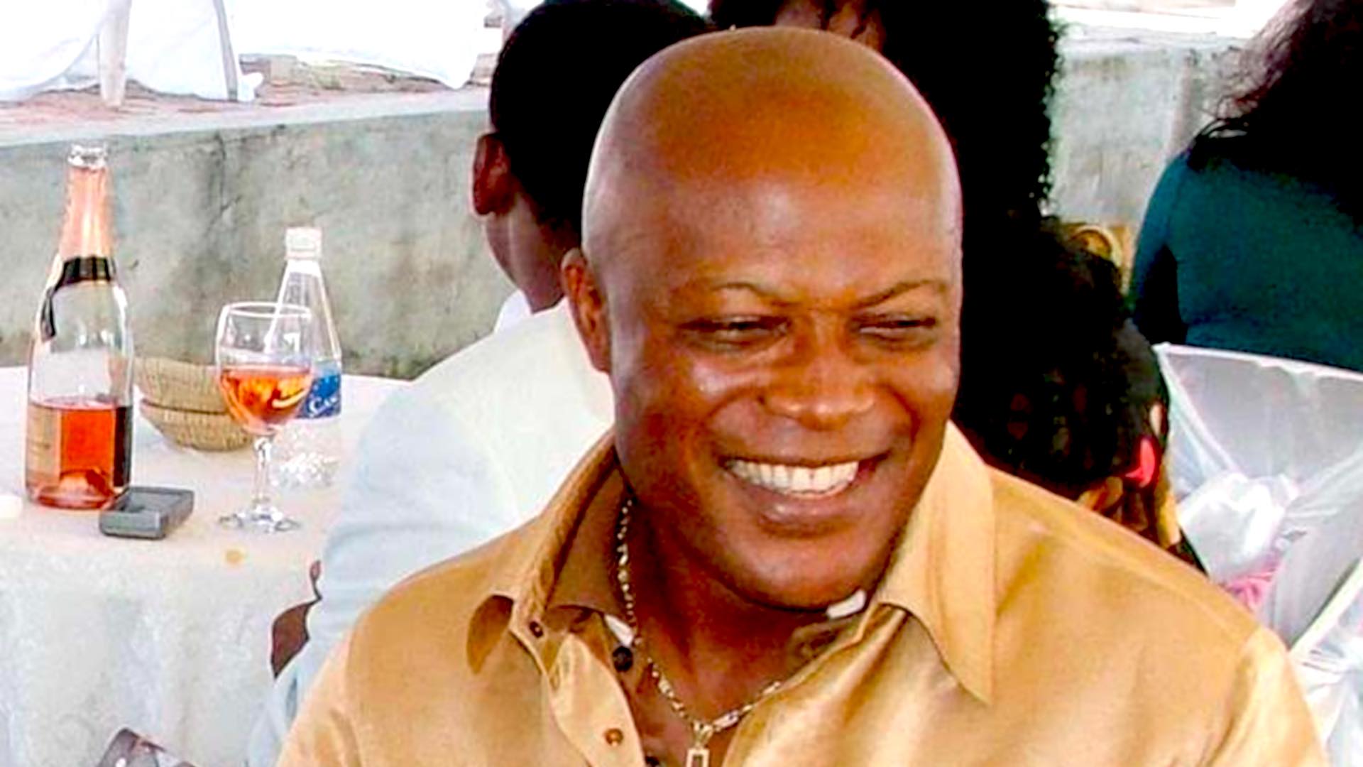 Nigerian Fraudster Emmanuel Nwude Odinigwe Sold A Fake Airport To Japan ...