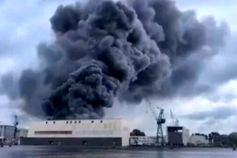 'Honolulu' Superyacht: Lürssen Shipyard Fire Destroys Saudi Billionaire ...
