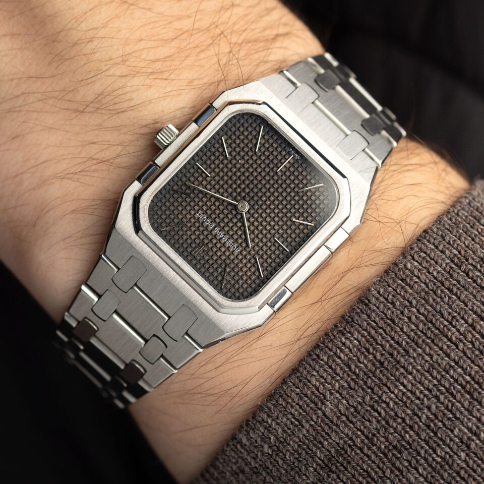 Audemars Piguet Created a Square Royal Oak 46 Years Before the Patek ...