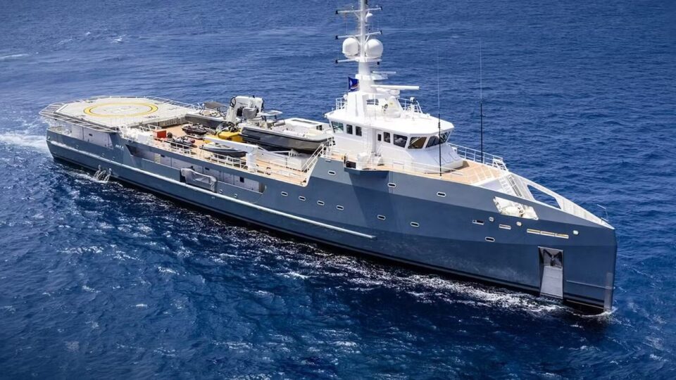 Mark Zuckerberg's Yacht Comes With A Helipad And 200-Foot Wingman