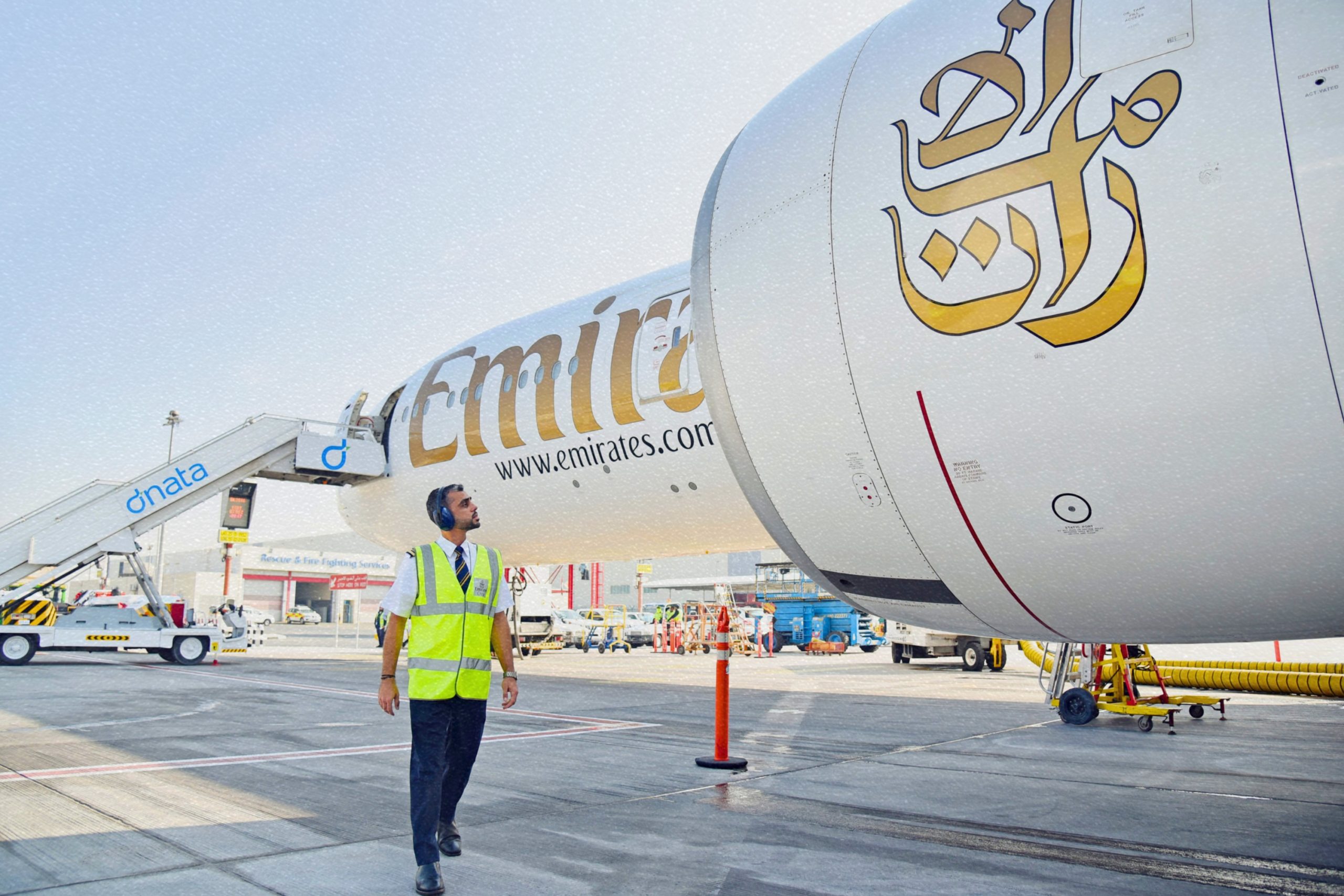 Emirates Brings New Boeing 777 Business Class Cabins With 1-2-1 Layout ...