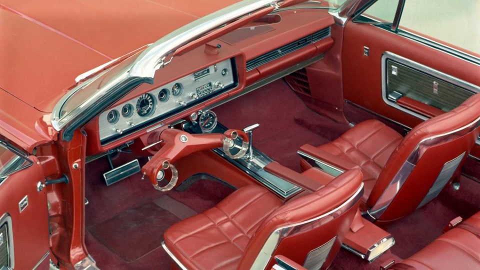 The Weirdest Steering Wheels Ever Put In A Car - DMARGE