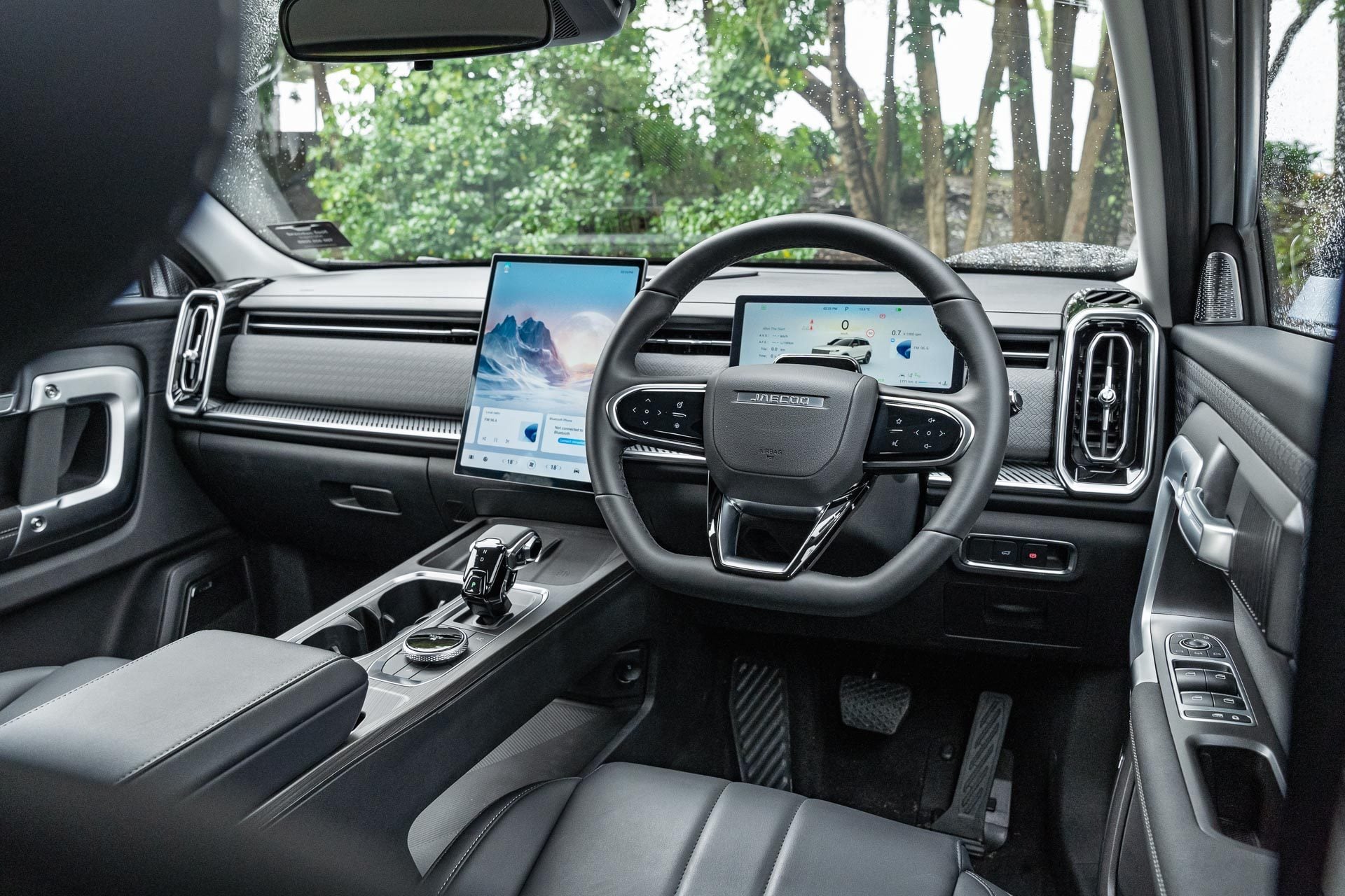 New Luxury SUV Brand Takes on Range Rover, Lexus and Genesis in ...