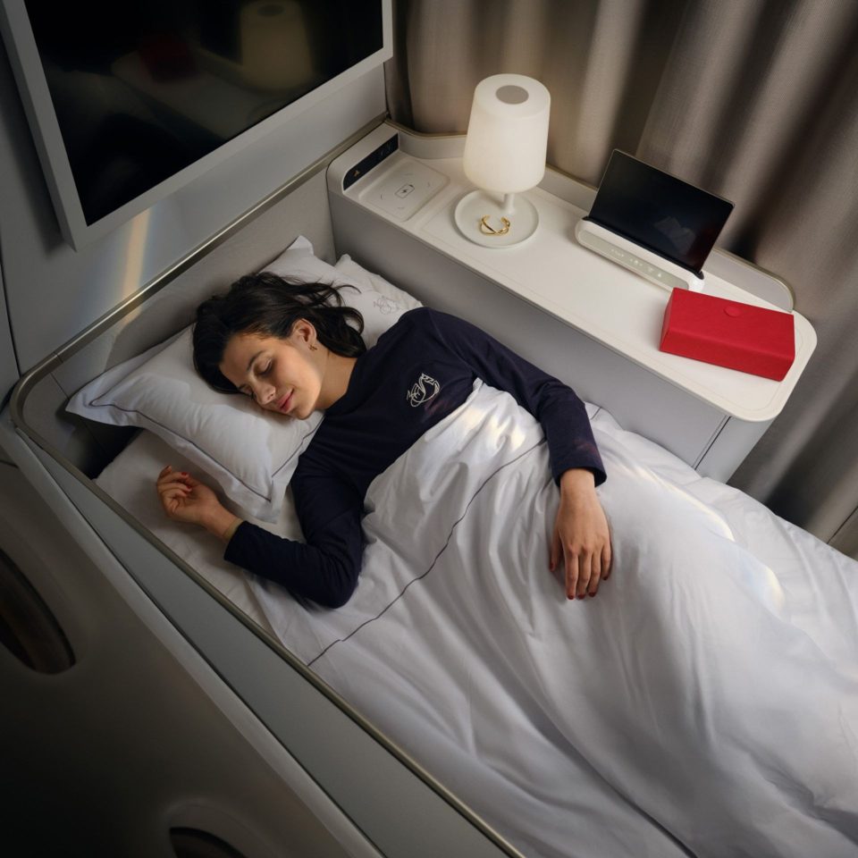 Air France Introduces Revolutionary First-Class Suite Promising ...